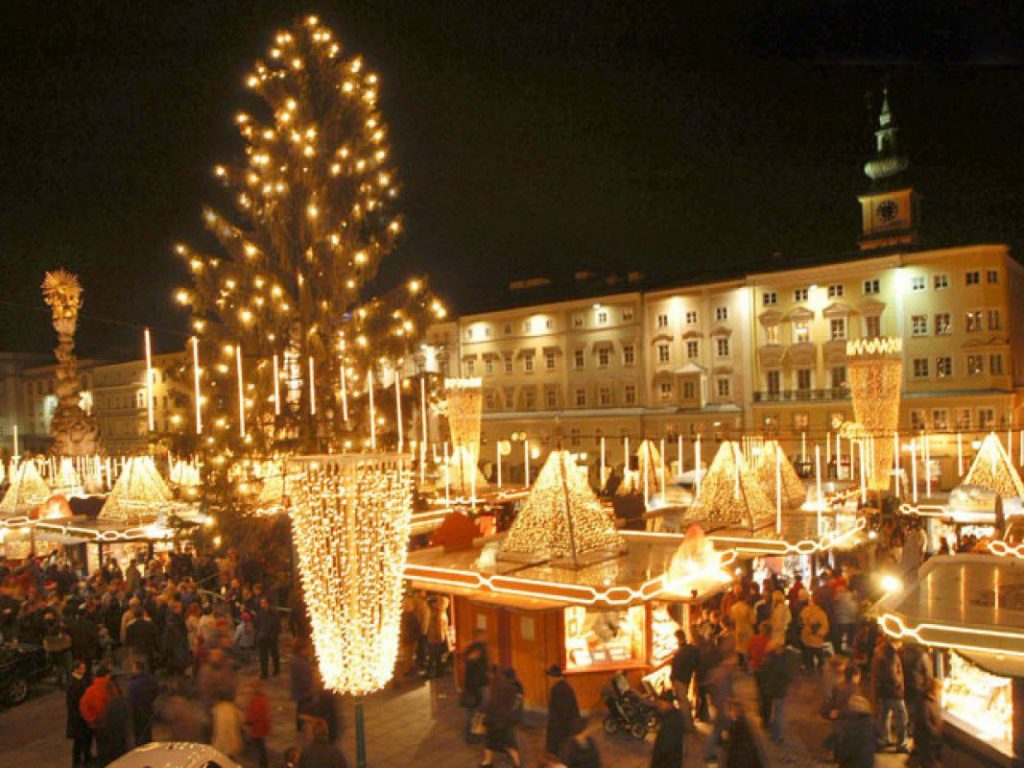 A Pescara il Natale si accende con le luminarie e le luci d’artista ...