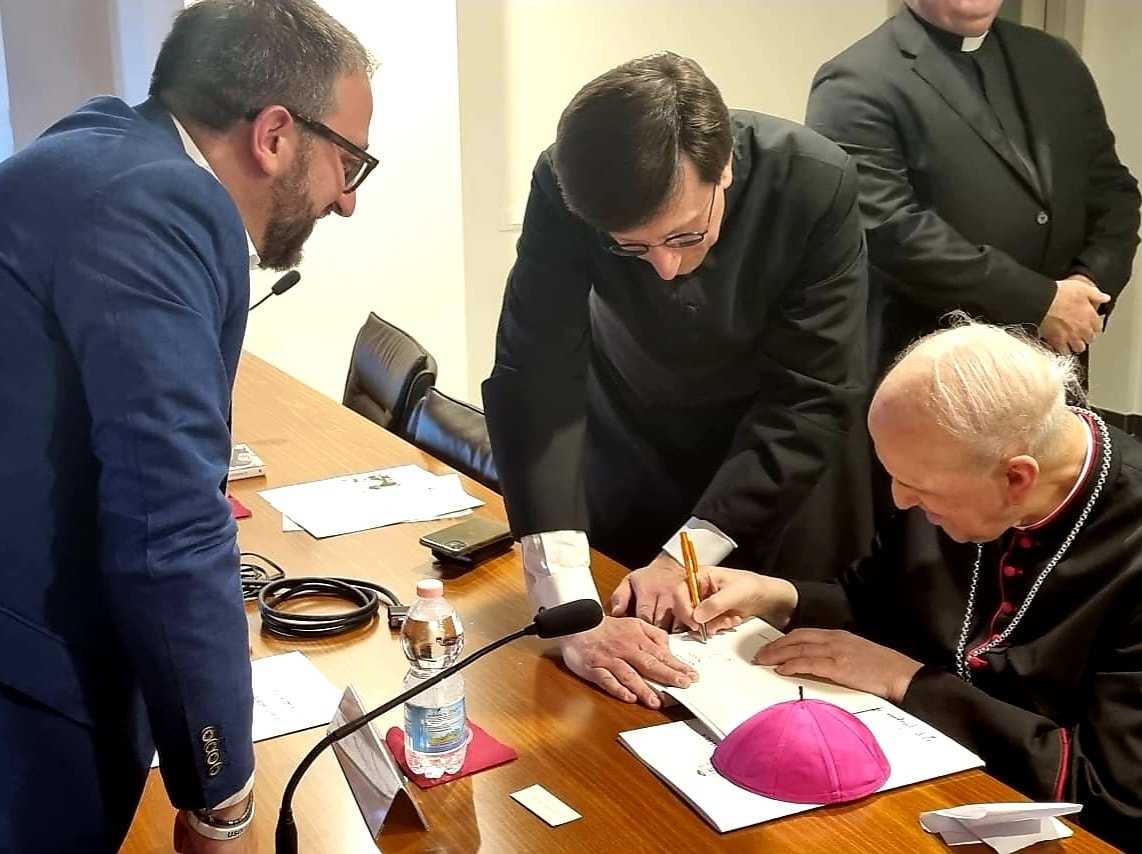 60 anni di sacerdozio per don Giuseppe Molinari, gli auguri dell'Aquila ...