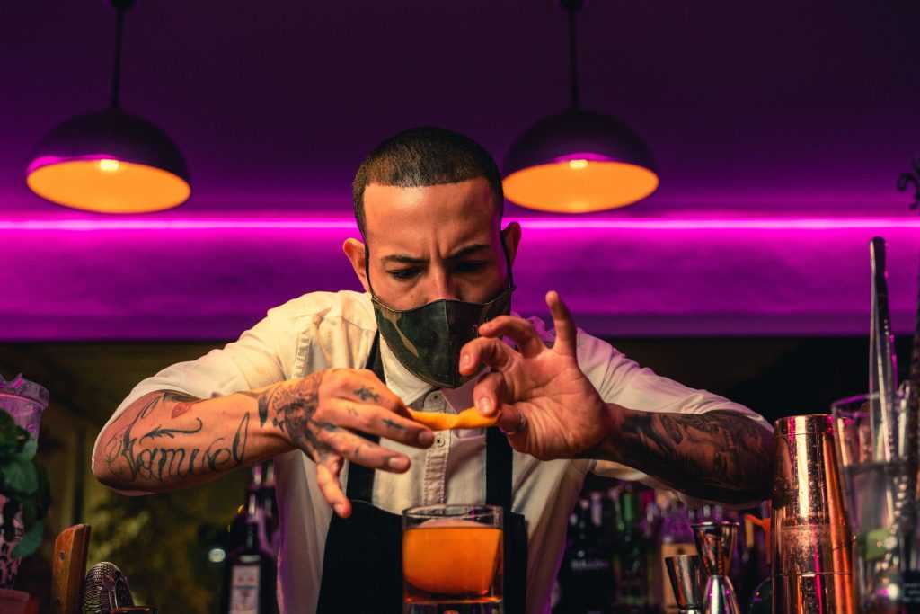 Parte il 10 ottobre il nuovo corso da barman della Confcommercio, come ...