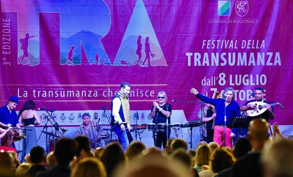La transumanza che unisce: costa ed entroterra, musiche e balli ...